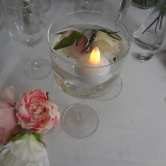 Bougie flottante à leds pour photophores - Location* bougie flottante ...